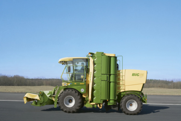 Krone BiG M 420 » Wells Tractor, Paris, Tennessee